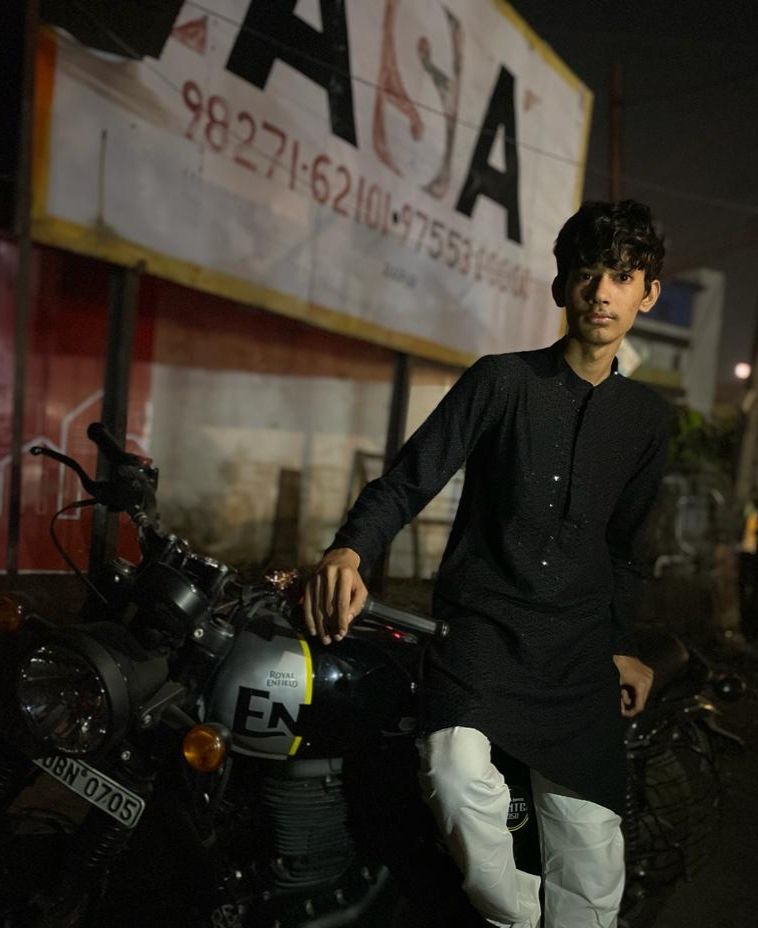 Aryan Tiwari - Football Player in Bilaspur