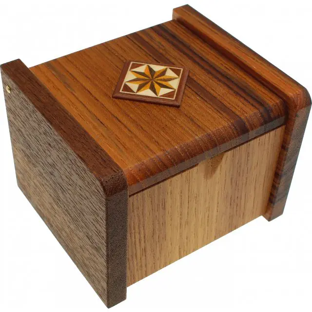 Karakuri Deception Box | The Puzzle Aisle